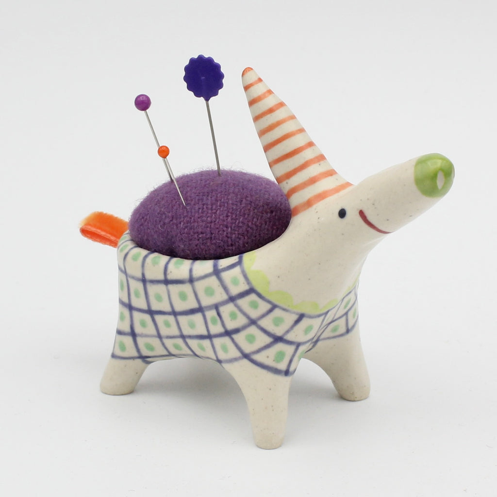 Sidekick Pincushion – Fish Museum and Circus