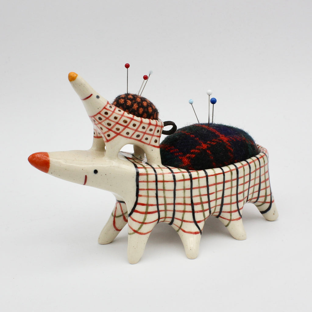 Sidekick Pincushion-Extra Large with Friend – Fish Museum and Circus