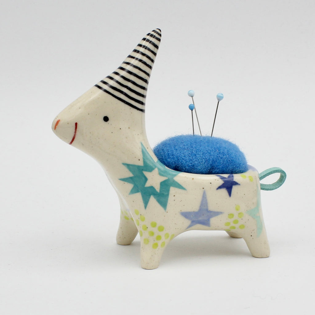 Sidekick Pincushion – Fish Museum and Circus