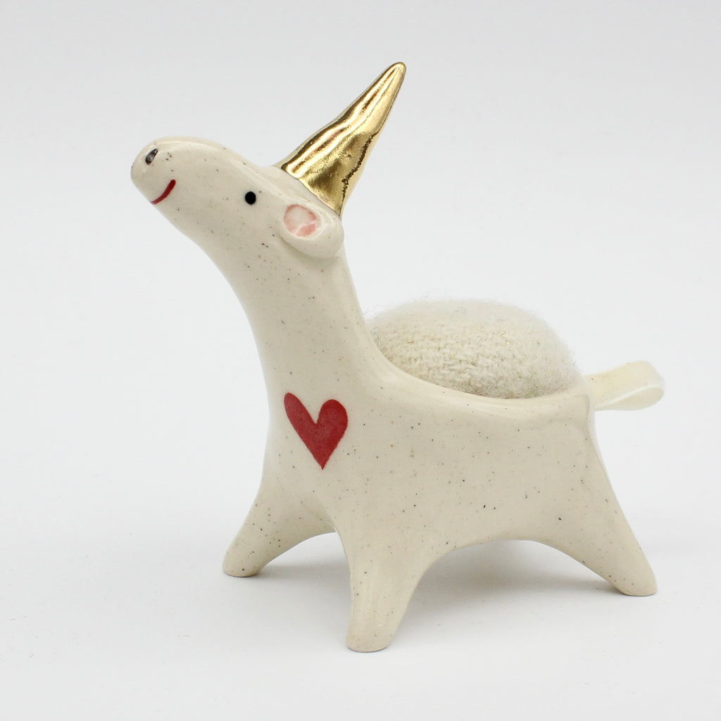 Sidekick Pincushion – Fish Museum and Circus