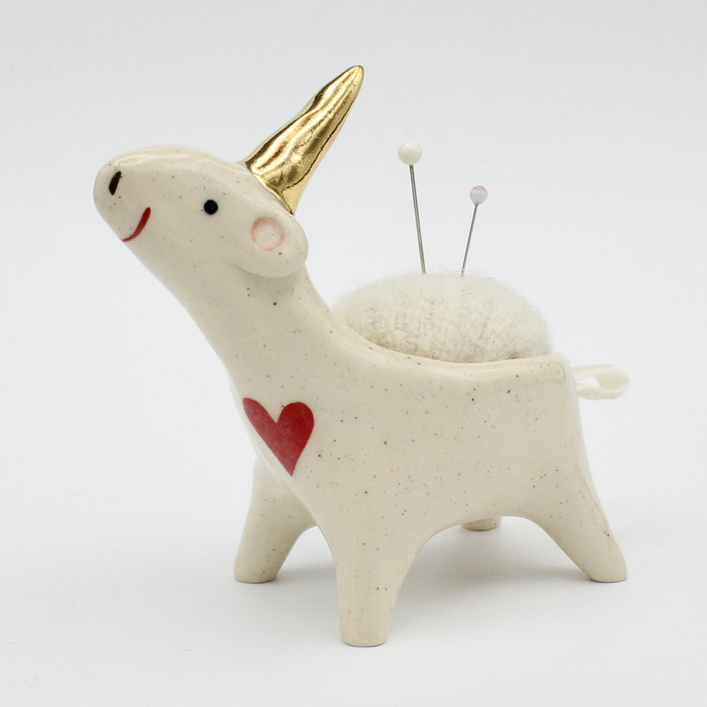 Sidekick Pincushion – Fish Museum and Circus