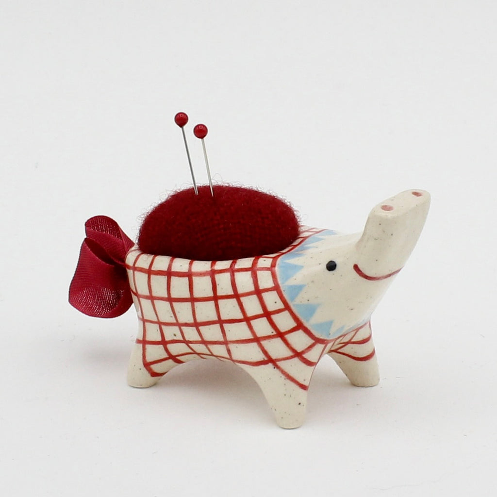 Sidekick Pincushion-Small – Fish Museum and Circus