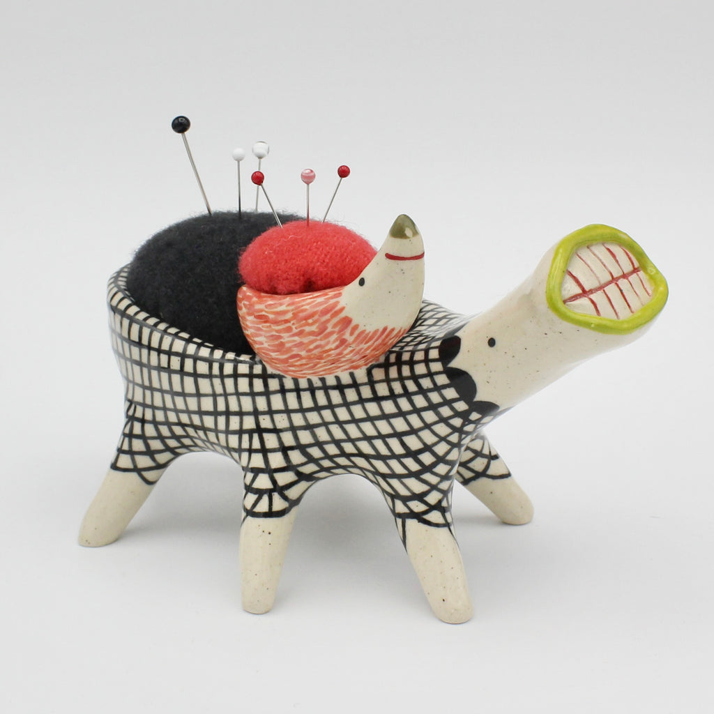 Sidekick Pincushion-Extra Large with Friend – Fish Museum and Circus