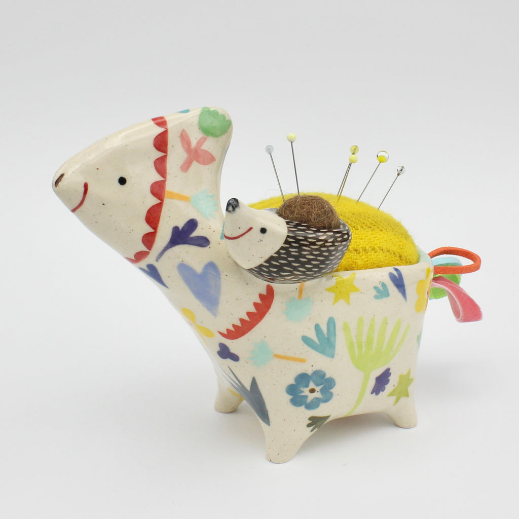 Sidekick Pincushion-Extra Large with Friend – Fish Museum and Circus