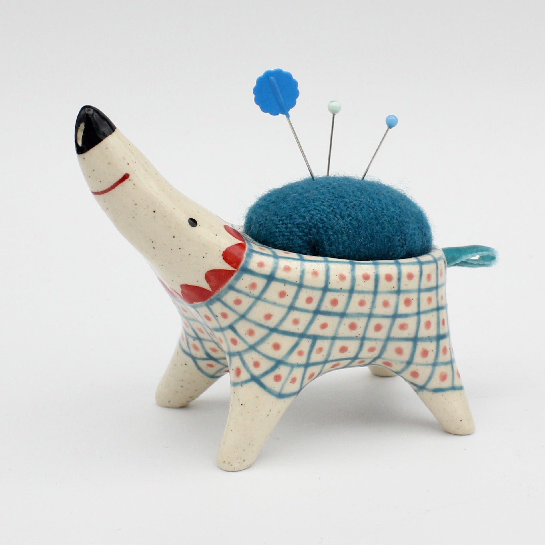 Sidekick Pincushion – Fish Museum and Circus