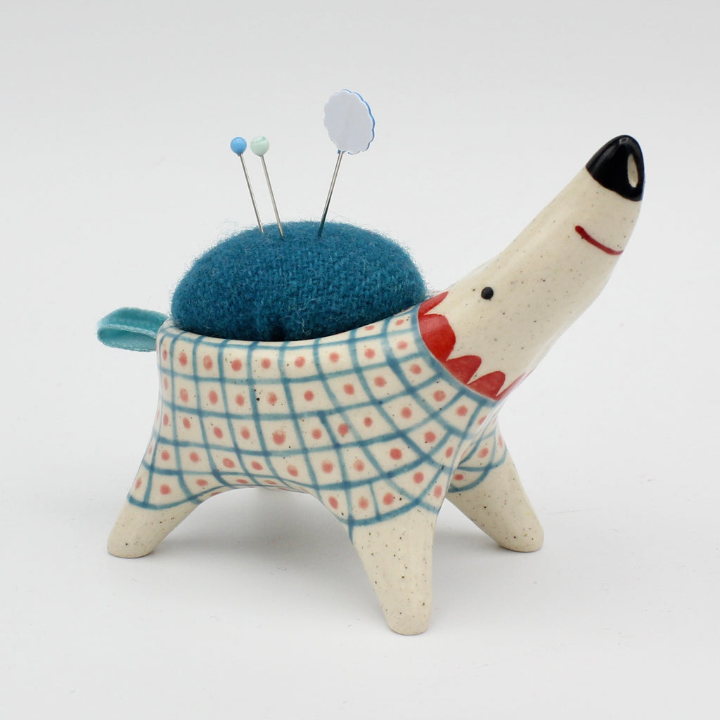 Sidekick Pincushion – Fish Museum and Circus