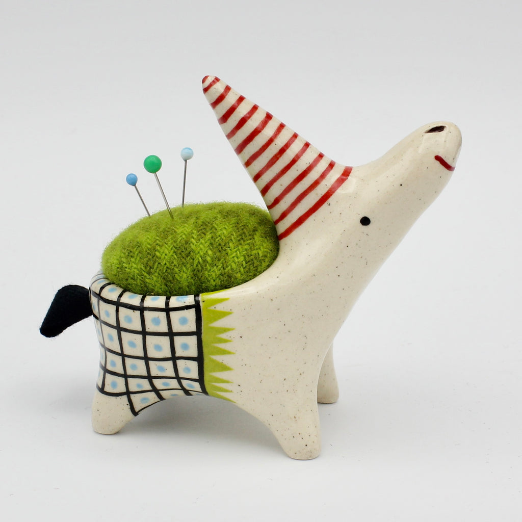 Sidekick Pincushion – Fish Museum and Circus