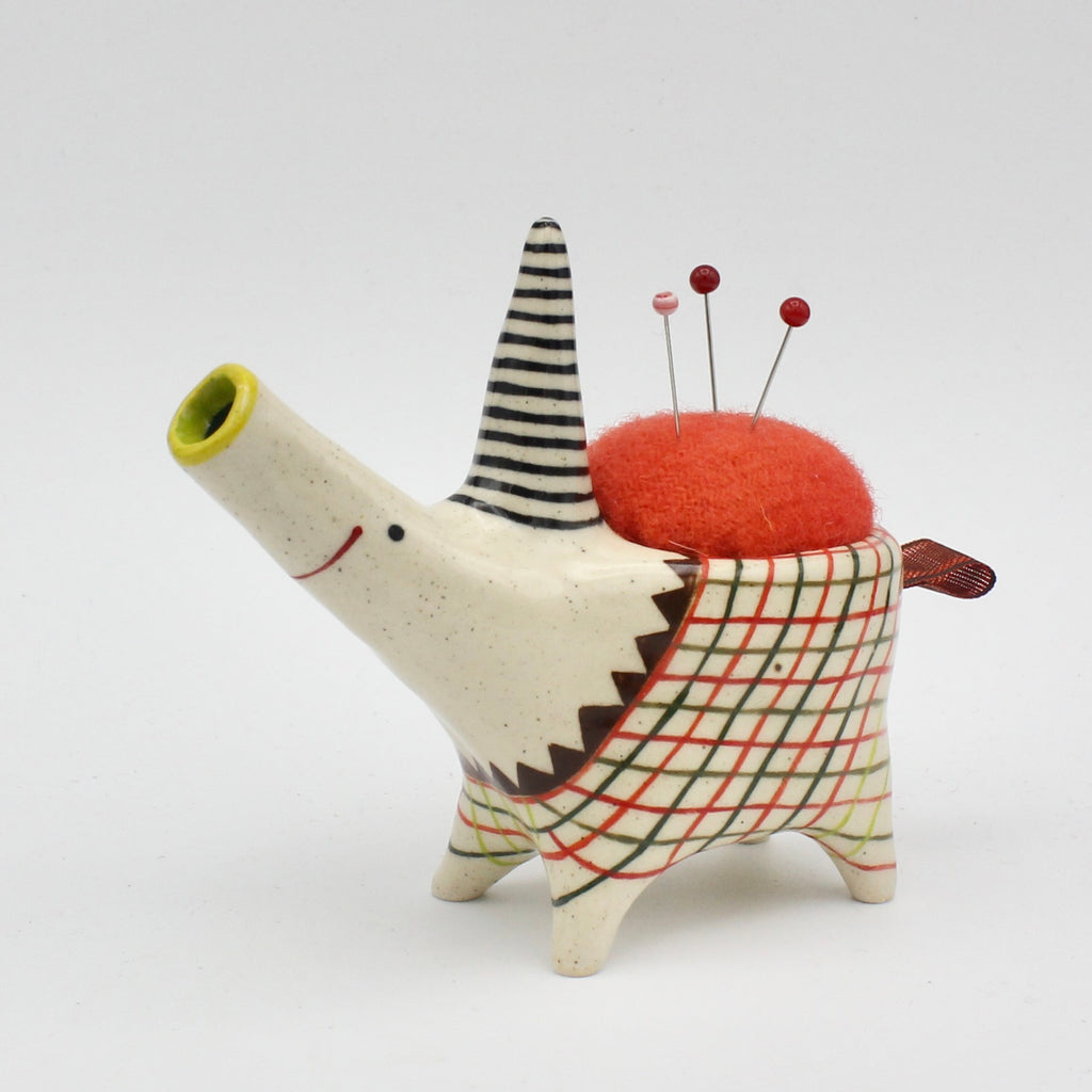 Sidekick Pincushion – Fish Museum and Circus