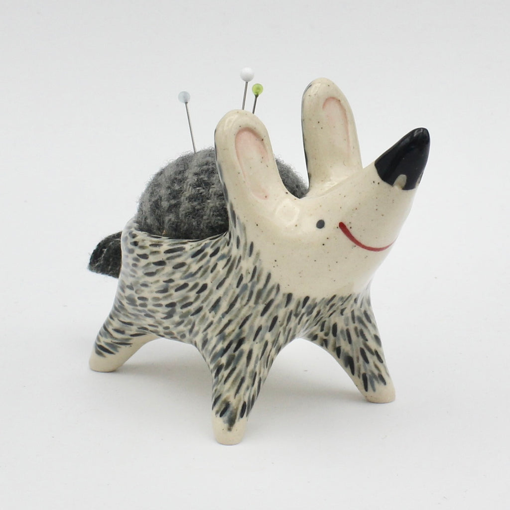 Sidekick Pincushion – Fish Museum and Circus