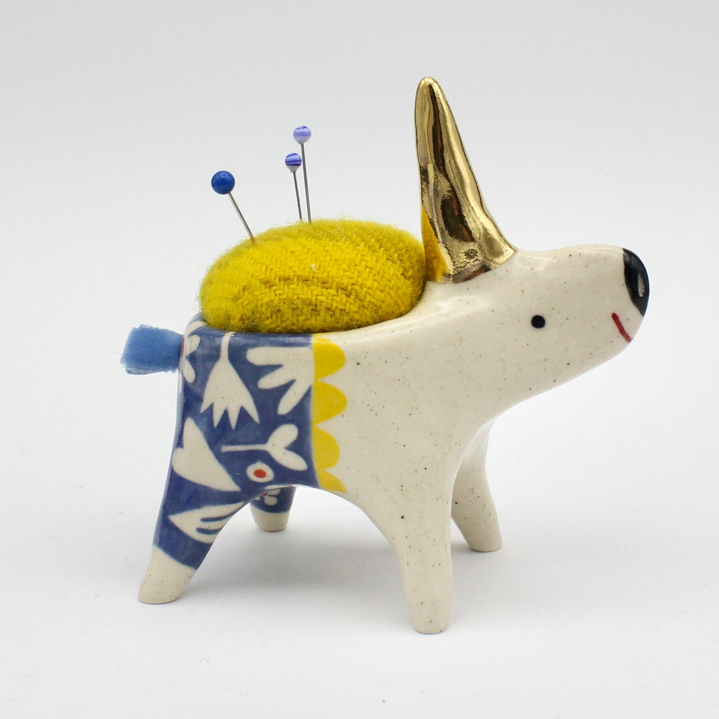 Sidekick Pincushion with Gold Luster – Fish Museum and Circus